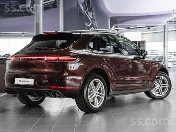 Brown Porsche Macan 2020 in Riga, with an engine capacity of 2.00 L and mileage of 113 thousand km for 45900 €, photo 3 on AUTOMOTO.COM.LV