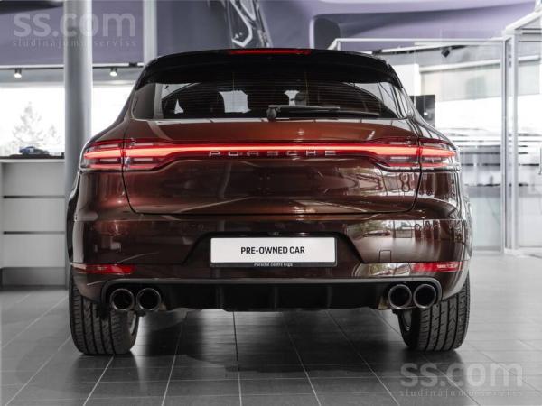 Brown Porsche Macan 2020 in Riga, with an engine capacity of 2.00 L and mileage of 113 thousand km for 45900 €, photo 6 on AUTOMOTO.COM.LV