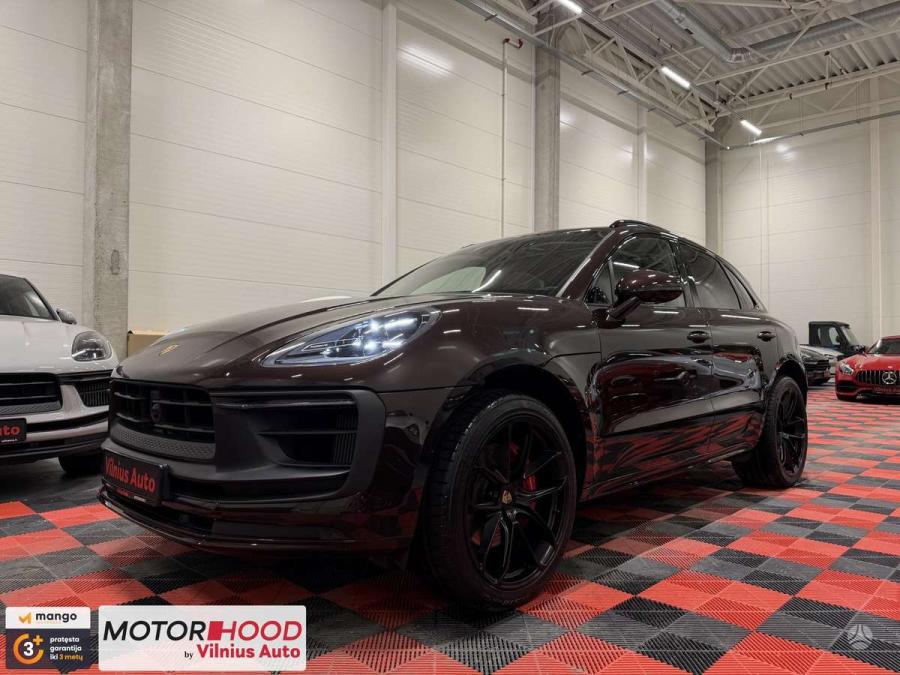 Brown Porsche Macan 2021 in Vilnius, with an engine capacity of 2.99 L and mileage of 57 thousand km for 54990 €, photo 1 on AUTOMOTO.COM.LV