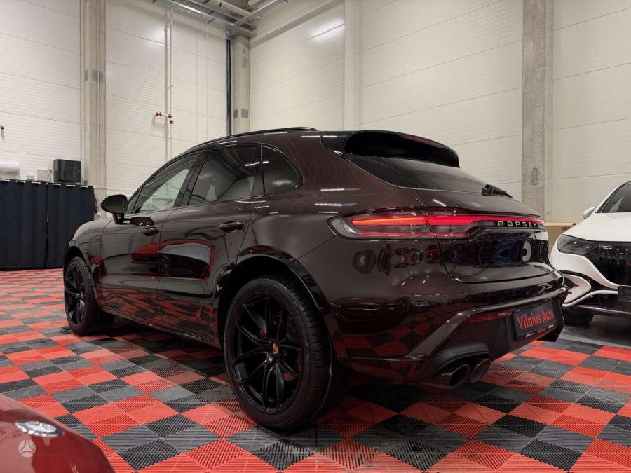 Brown Porsche Macan 2021 in Vilnius, with an engine capacity of 2.99 L and mileage of 57 thousand km for 54990 €, photo 6 on AUTOMOTO.COM.LV