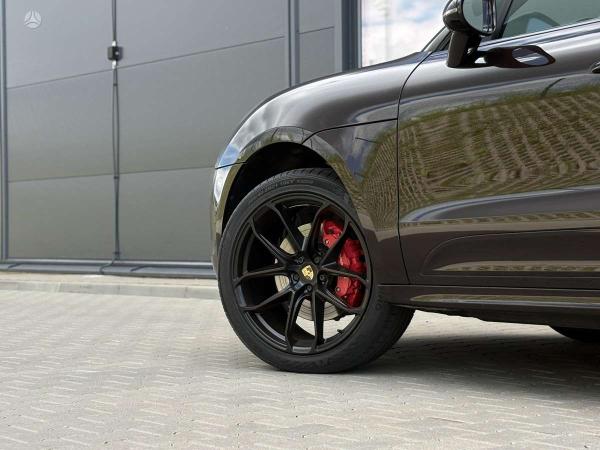 Brown Porsche Macan 2021 in Vilnius, with an engine capacity of 2.99 L and mileage of 57 thousand km for 49900 €, photo 10 on AUTOMOTO.COM.LV