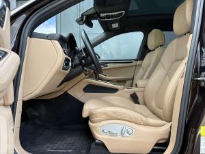 Brown Porsche Macan 2021 in Vilnius, with an engine capacity of 2.99 L and mileage of 57 thousand km for 49900 €, photo 15 on AUTOMOTO.COM.LV