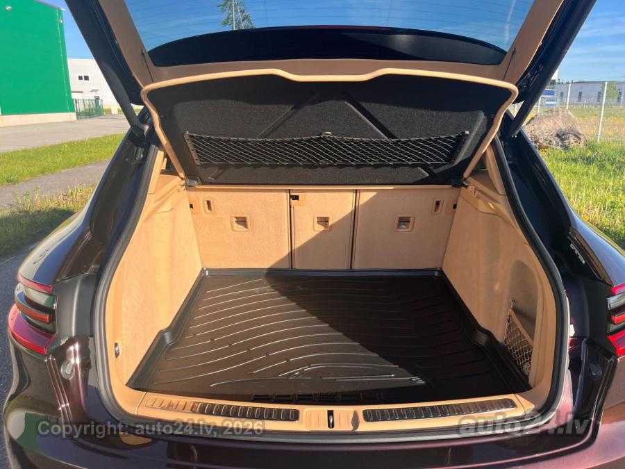 Brown Porsche Macan 2015 in Tallinn, with an engine capacity of 3.00 L and mileage of 143 thousand km for 28900 €, photo 14 on AUTOMOTO.COM.LV