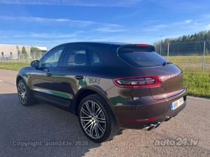 Brown Porsche Macan 2015 in Tallinn, with an engine capacity of 3.00 L and mileage of 143 thousand km for 28900 €, photo 16 on AUTOMOTO.COM.LV