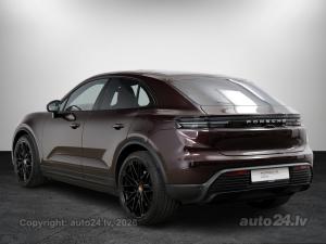 Brūns Porsche Macan 2026 Tallina, ar dzinēja tilpumu 0.00 L un nobraukumu 13 tūkst. km par 103000 €, foto 5 vietnē AUTOMOTO.COM.LV