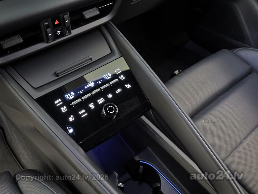 Brūns Porsche Macan 2026 Tallina, ar dzinēja tilpumu 0.00 L un nobraukumu 13 tūkst. km par 103000 €, foto 19 vietnē AUTOMOTO.COM.LV