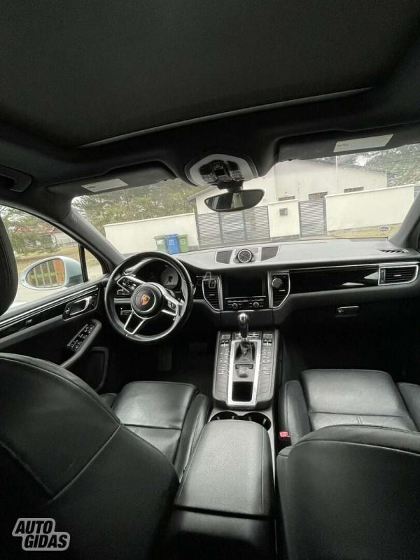 Porsche Macan 2015 Viļņa, ar dzinēja tilpumu 3.60 L un nobraukumu 259 tūkst. km par 17500 €, foto 2 vietnē AUTOMOTO.COM.LV