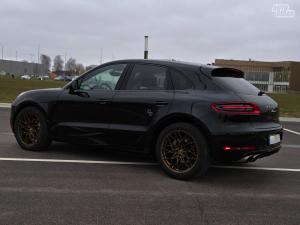 Porsche Macan 2016 in Gargzdai, with an engine capacity of 3.00 L and mileage of 169 thousand km for 19700 €, photo 12 on AUTOMOTO.COM.LV