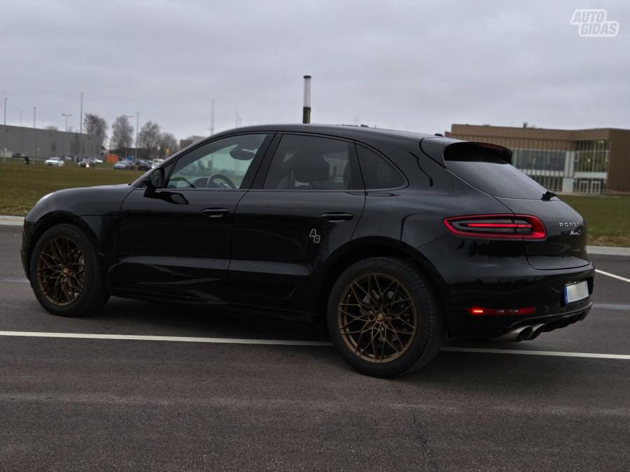 Porsche Macan 2016 in Gargzdai, with an engine capacity of 3.00 L and mileage of 169 thousand km for 19700 €, photo 12 on AUTOMOTO.COM.LV