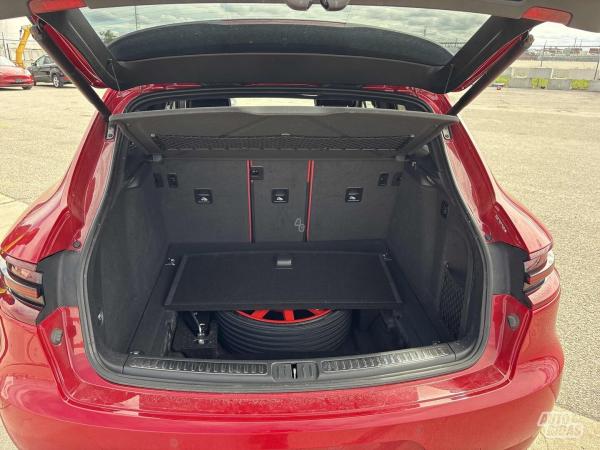 Porsche Macan 2017 in Vilnius, with an engine capacity of 3.60 L and mileage of 44 thousand km for 42500 €, photo 9 on AUTOMOTO.COM.LV