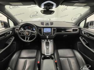 Porsche Macan 2017 in Vilnius, with an engine capacity of 1.98 L and mileage of 167 thousand km for 23900 €, photo 4 on AUTOMOTO.COM.LV