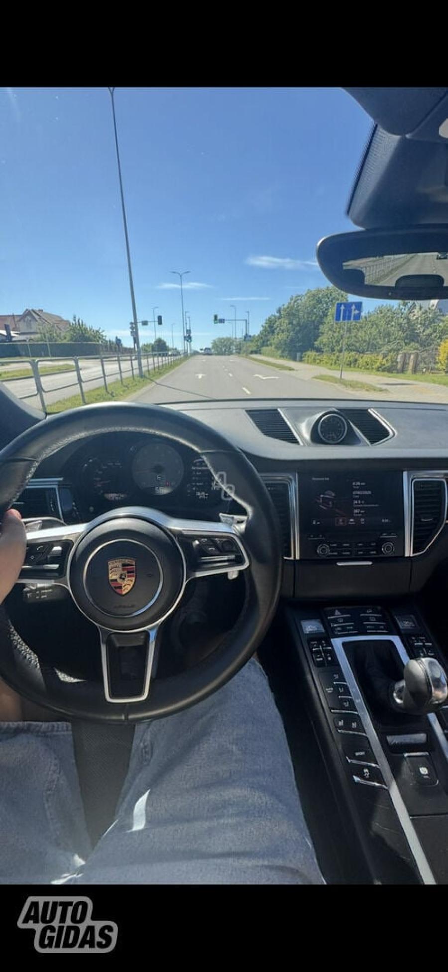 Porsche Macan 2018 in Klaipeda, with an engine capacity of 3.00 L and mileage of 150 thousand km for 16000 €, photo 5 on AUTOMOTO.COM.LV