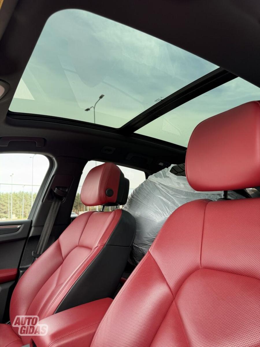 Porsche Macan 2020 Viļņa, ar dzinēja tilpumu 2.00 L un nobraukumu 77 tūkst. km par 38000 €, foto 24 vietnē AUTOMOTO.COM.LV
