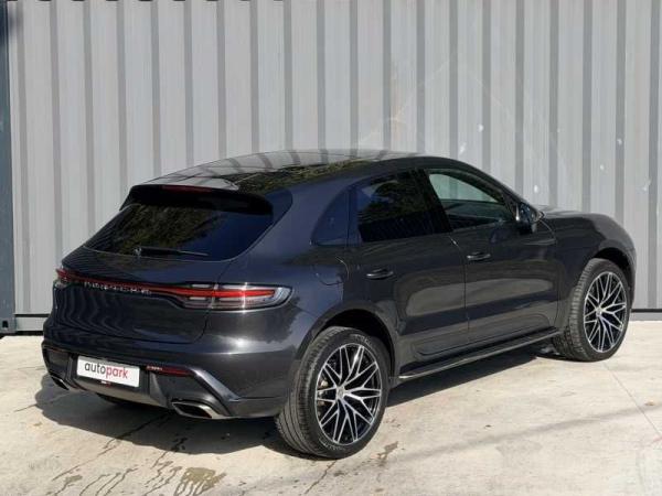 Porsche Macan 2022 in Vilnius, with an engine capacity of 1.98 L and mileage of 57 thousand km for 42700 €, photo 4 on AUTOMOTO.COM.LV