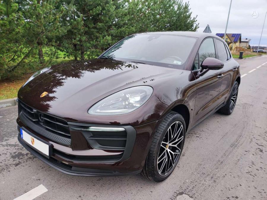 Porsche Macan 2023 Klaipėda, ar dzinēja tilpumu 1.98 L un nobraukumu 14 tūkst. km par 52500 €, foto 3 vietnē AUTOMOTO.COM.LV