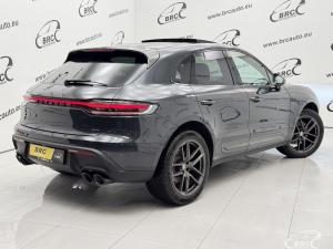 Porsche Macan 2023 in Vilnius, with an engine capacity of 1.98 L and mileage of 55 thousand km for 54900 €, photo 3 on AUTOMOTO.COM.LV