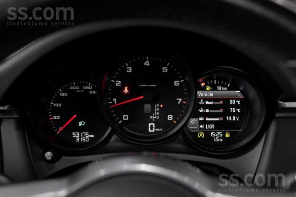 Zaļš Porsche Macan 2021 Ogre, ar dzinēja tilpumu 2.00 L un nobraukumu 53 tūkst. km par 49800 €, foto 9 vietnē AUTOMOTO.COM.LV