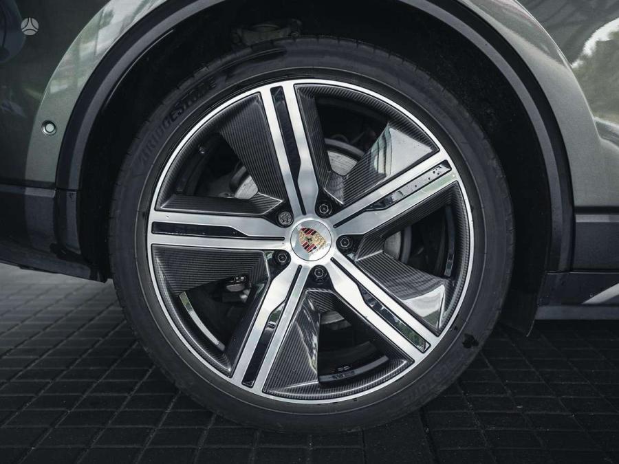 Zaļš Porsche Macan 2024 Viļņa, ar dzinēja tilpumu 0.00 L un nobraukumu 36 tūkst. km par 96911 €, foto 24 vietnē AUTOMOTO.COM.LV