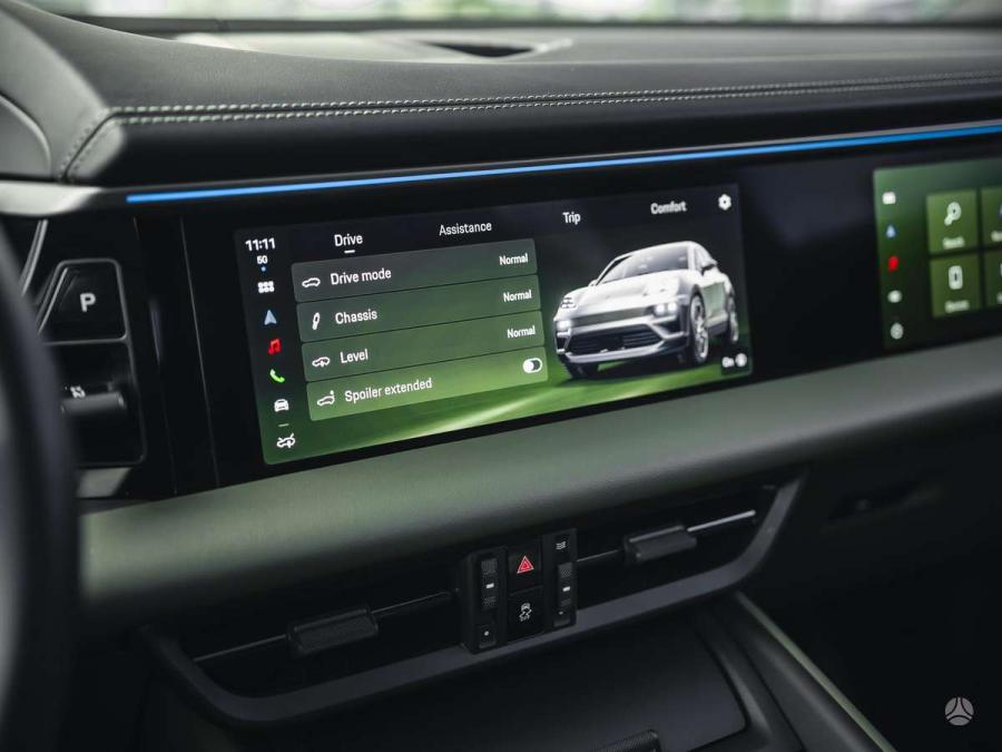 Zaļš Porsche Macan 2024 Viļņa, ar dzinēja tilpumu 0.00 L un nobraukumu 36 tūkst. km par 96911 €, foto 34 vietnē AUTOMOTO.COM.LV