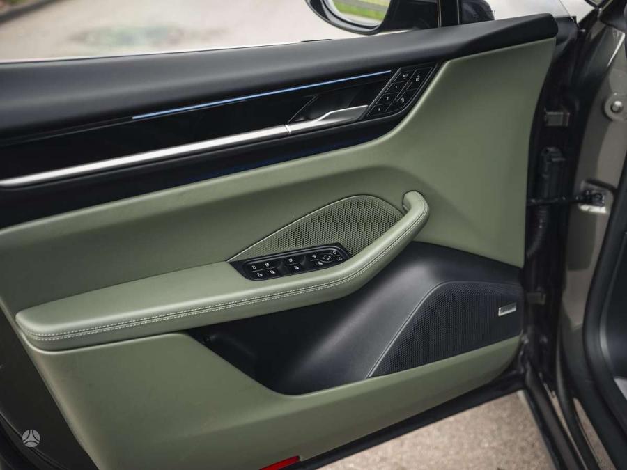 Zaļš Porsche Macan 2024 Viļņa, ar dzinēja tilpumu 0.00 L un nobraukumu 36 tūkst. km par 96911 €, foto 37 vietnē AUTOMOTO.COM.LV