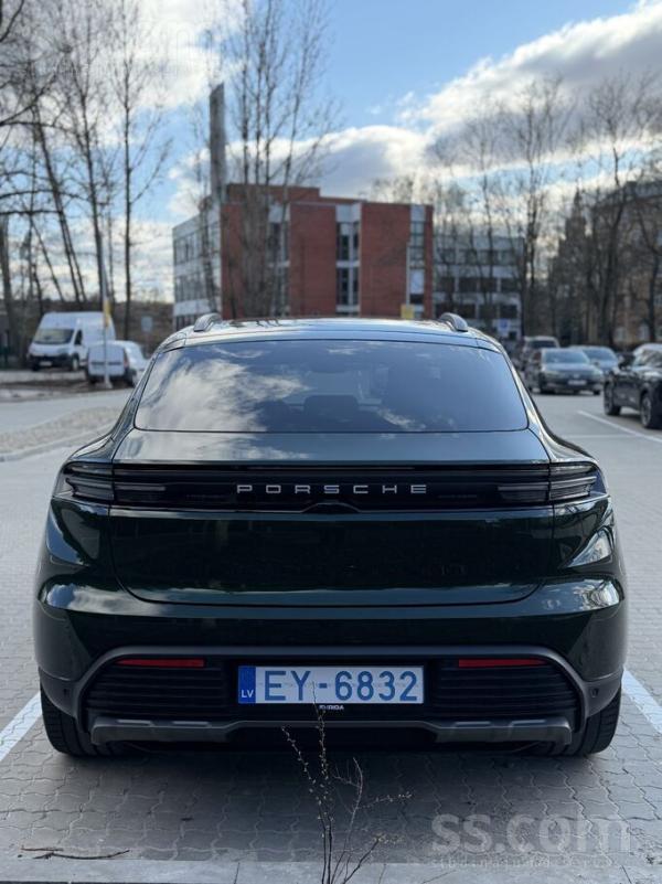 Зеленый Порше Масан 2025 в Рига, объемом двигателя 3.00 л и пробегом 23 тыс. км за 80465 €, фото 3 на AUTOMOTO.COM.LV