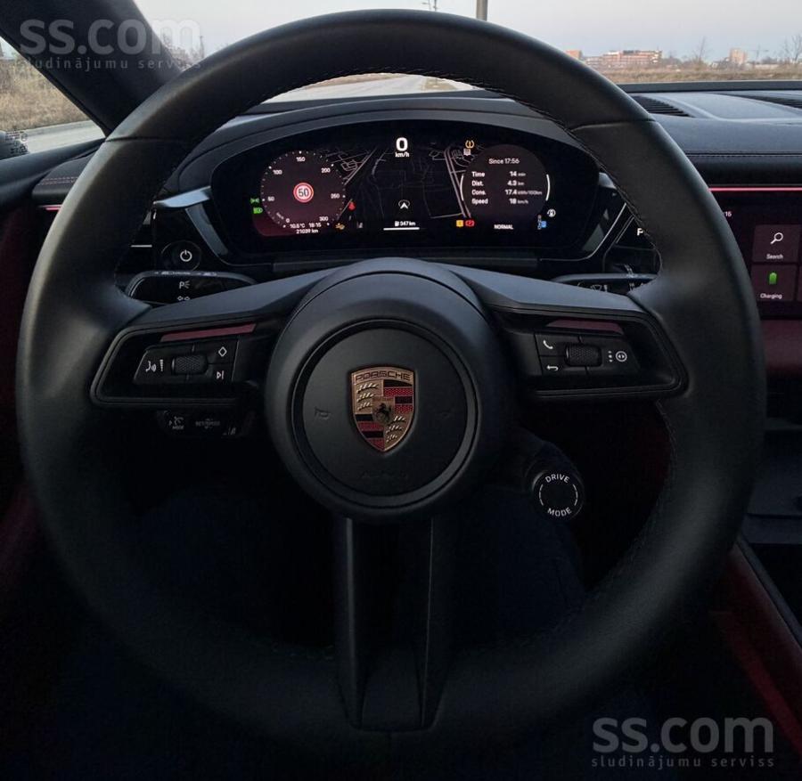 Zaļš Porsche Macan 2025 Rīga, ar dzinēja tilpumu 3.00 L un nobraukumu 23 tūkst. km par 80465 €, foto 10 vietnē AUTOMOTO.COM.LV