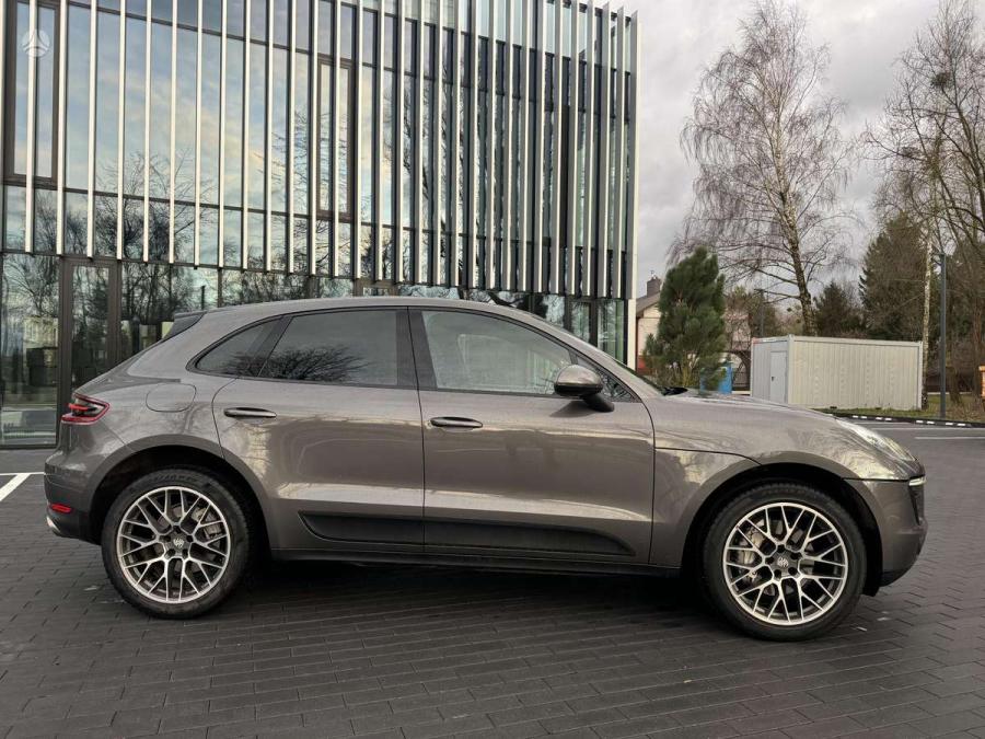 Pelēks Porsche Macan 2014 Kauņa, ar dzinēja tilpumu 2.97 L un nobraukumu 277 tūkst. km par 19800 €, foto 6 vietnē AUTOMOTO.COM.LV