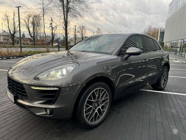 Grey Porsche Macan 2014 in Kaunas, with an engine capacity of 2.97 L and mileage of 278 thousand km for 18800 €, photo 1 on AUTOMOTO.COM.LV