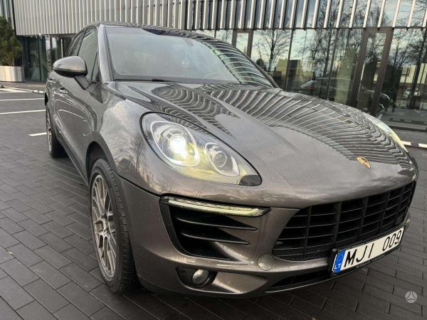 Grey Porsche Macan 2014 in Kaunas, with an engine capacity of 2.97 L and mileage of 278 thousand km for 18800 €, photo 5 on AUTOMOTO.COM.LV