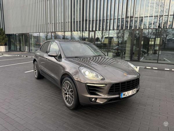 Grey Porsche Macan 2014 in Kaunas, with an engine capacity of 2.97 L and mileage of 278 thousand km for 18800 €, photo 6 on AUTOMOTO.COM.LV