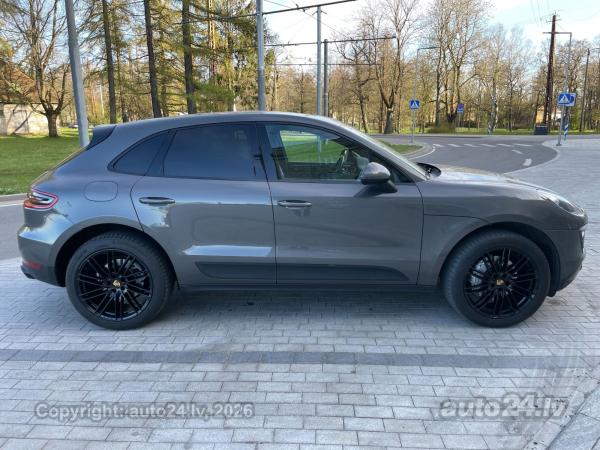 Pelēks Porsche Macan 2014 Tallina, ar dzinēja tilpumu 3.00 L un nobraukumu 209 tūkst. km par 28000 €, foto 6 vietnē AUTOMOTO.COM.LV