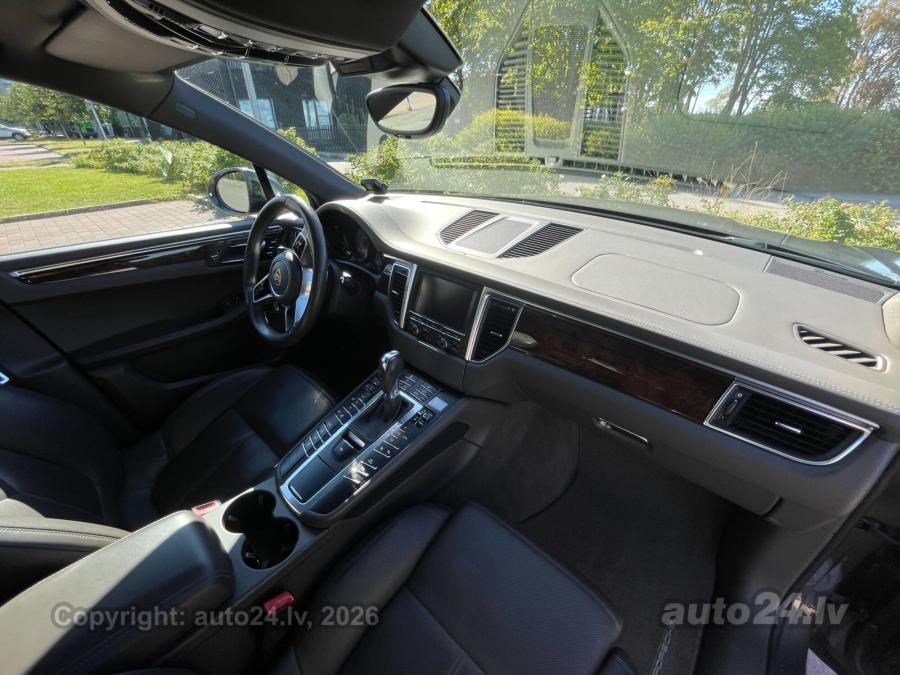 Grey Porsche Macan 2014 in Tallinn, with an engine capacity of 3.00 L and mileage of 209 thousand km for 28000 €, photo 12 on AUTOMOTO.COM.LV