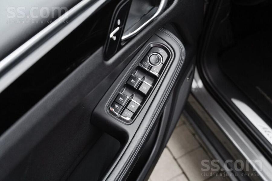 Pelēks Porsche Macan 2014 Rīga, ar dzinēja tilpumu 3.00 L un nobraukumu 152 tūkst. km par 24900 €, foto 8 vietnē AUTOMOTO.COM.LV