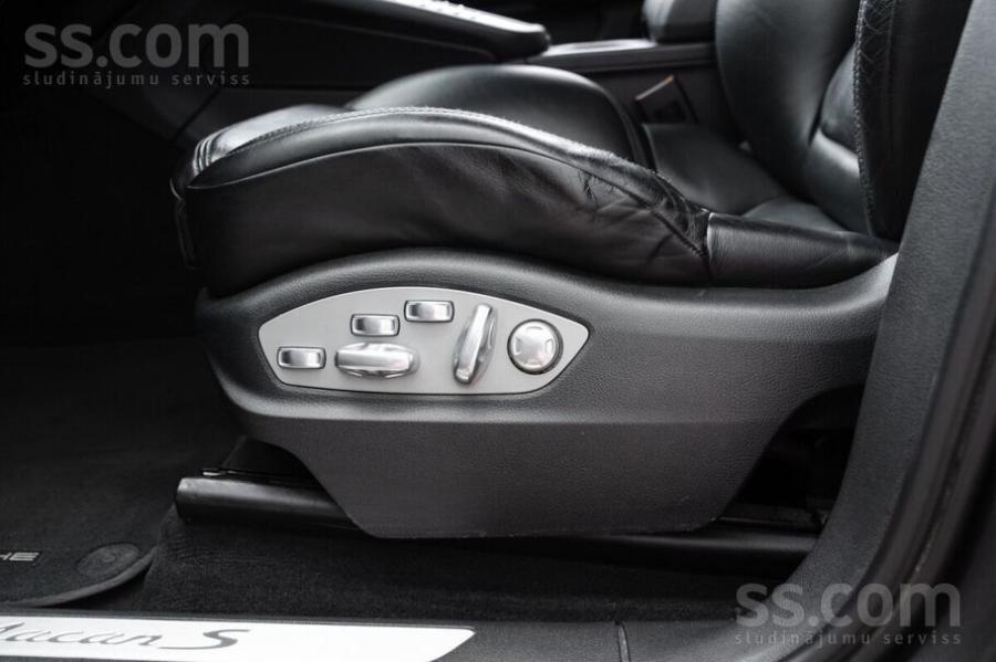 Pelēks Porsche Macan 2014 Rīga, ar dzinēja tilpumu 3.00 L un nobraukumu 152 tūkst. km par 24900 €, foto 10 vietnē AUTOMOTO.COM.LV