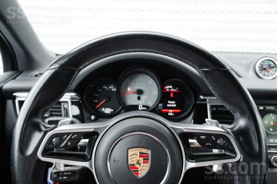 Pelēks Porsche Macan 2014 Rīga, ar dzinēja tilpumu 3.00 L un nobraukumu 152 tūkst. km par 24900 €, foto 11 vietnē AUTOMOTO.COM.LV