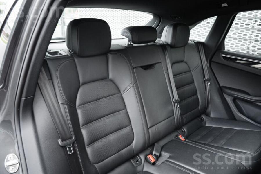 Pelēks Porsche Macan 2014 Rīga, ar dzinēja tilpumu 3.00 L un nobraukumu 152 tūkst. km par 24900 €, foto 18 vietnē AUTOMOTO.COM.LV