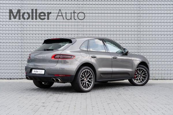 Grey Porsche Macan 2014 in Marupe, with an engine capacity of 3.00 L and mileage of 152 thousand km for 24900 €, photo 5 on AUTOMOTO.COM.LV