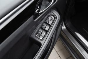 Grey Porsche Macan 2014 in Marupe, with an engine capacity of 3.00 L and mileage of 152 thousand km for 24900 €, photo 8 on AUTOMOTO.COM.LV