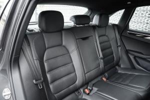 Grey Porsche Macan 2014 in Marupe, with an engine capacity of 3.00 L and mileage of 152 thousand km for 24900 €, photo 18 on AUTOMOTO.COM.LV