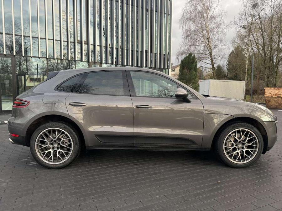 Pelēks Porsche Macan 2014 Kauņa, ar dzinēja tilpumu 2.97 L un nobraukumu 285 tūkst. km par 18500 €, foto 10 vietnē AUTOMOTO.COM.LV