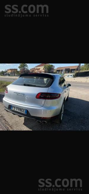 Grey Porsche Macan 2014 in Riga, with an engine capacity of 3.00 L and mileage of 358 thousand km for 16900 €, photo 5 on AUTOMOTO.COM.LV