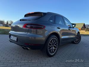 Grey Porsche Macan 2015 in Tallinn, with an engine capacity of 3.00 L and mileage of 249 thousand km for 19900 €, photo 4 on AUTOMOTO.COM.LV