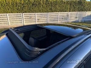 Grey Porsche Macan 2015 in Tallinn, with an engine capacity of 3.00 L and mileage of 249 thousand km for 19900 €, photo 12 on AUTOMOTO.COM.LV