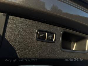 Grey Porsche Macan 2015 in Tallinn, with an engine capacity of 3.00 L and mileage of 249 thousand km for 19900 €, photo 13 on AUTOMOTO.COM.LV