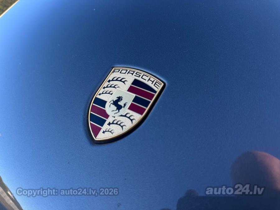 Grey Porsche Macan 2015 in Tallinn, with an engine capacity of 3.00 L and mileage of 249 thousand km for 19900 €, photo 17 on AUTOMOTO.COM.LV