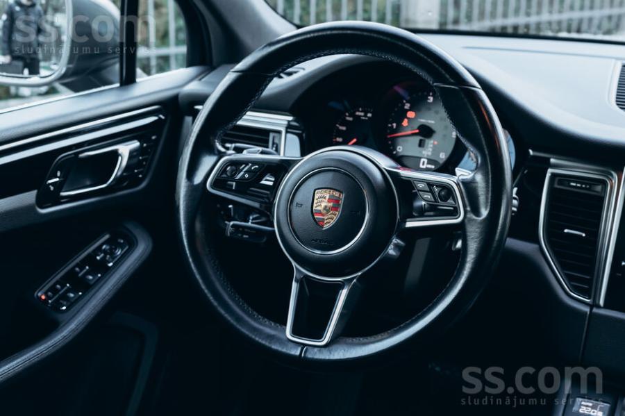Pelēks Porsche Macan 2015 Liepāja, ar dzinēja tilpumu 3.00 L un nobraukumu 233 tūkst. km par 19900 €, foto 9 vietnē AUTOMOTO.COM.LV