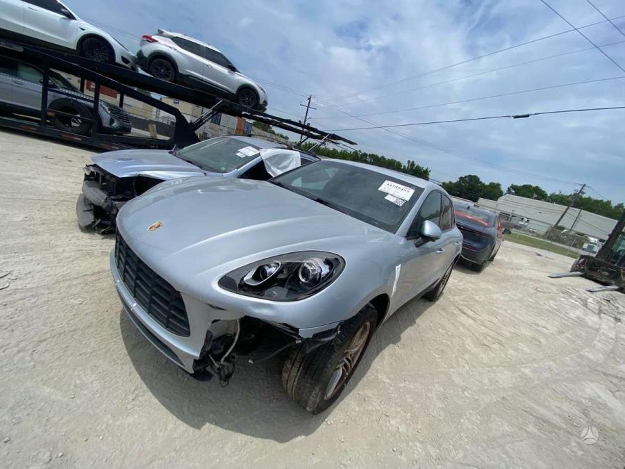 Grey Porsche Macan 2015 in Klaipeda, with an engine capacity of 3.00 L and mileage of 187 thousand km for 9500 €, photo 5 on AUTOMOTO.COM.LV