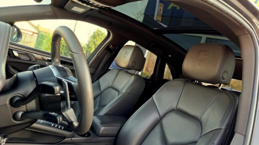 Pelēks Porsche Macan 2015 Rīga, ar dzinēja tilpumu 3.00 L un nobraukumu 240 tūkst. km par 24990 €, foto 12 vietnē AUTOMOTO.COM.LV