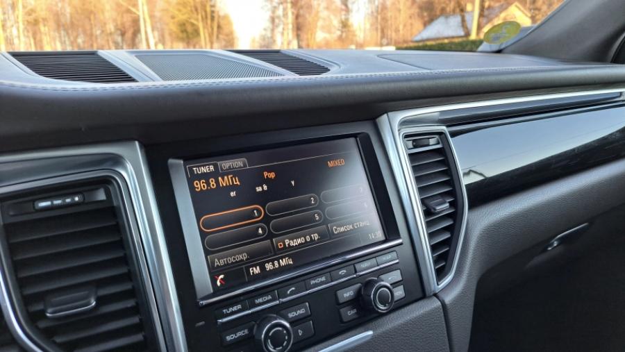 Pelēks Porsche Macan 2015 Rīga, ar dzinēja tilpumu 3.00 L un nobraukumu 240 tūkst. km par 24990 €, foto 27 vietnē AUTOMOTO.COM.LV