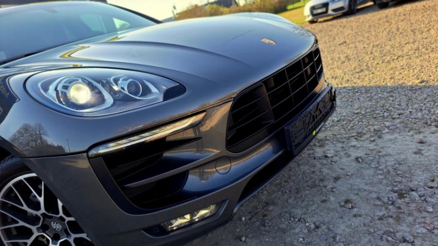 Pelēks Porsche Macan 2015 Rīga, ar dzinēja tilpumu 3.00 L un nobraukumu 240 tūkst. km par 24990 €, foto 54 vietnē AUTOMOTO.COM.LV